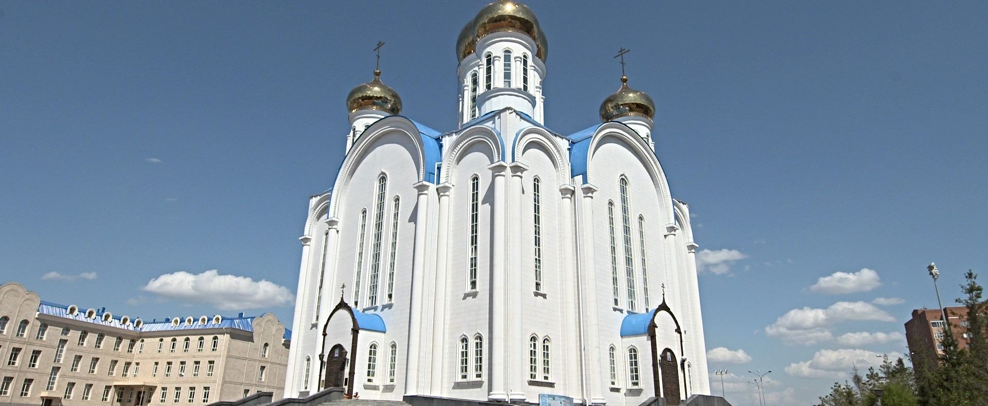 Almaty, Kazakhstan - Russia Travel Guide